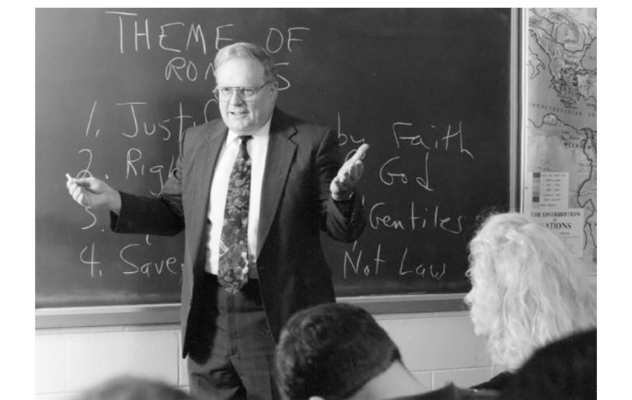 Jack Cottrell: A Beloved Theologian – Reading For The Glory